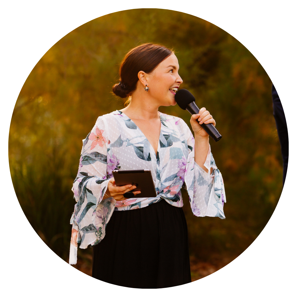 About Me - Lisa Graham - Queenstown Marriage Celebrant